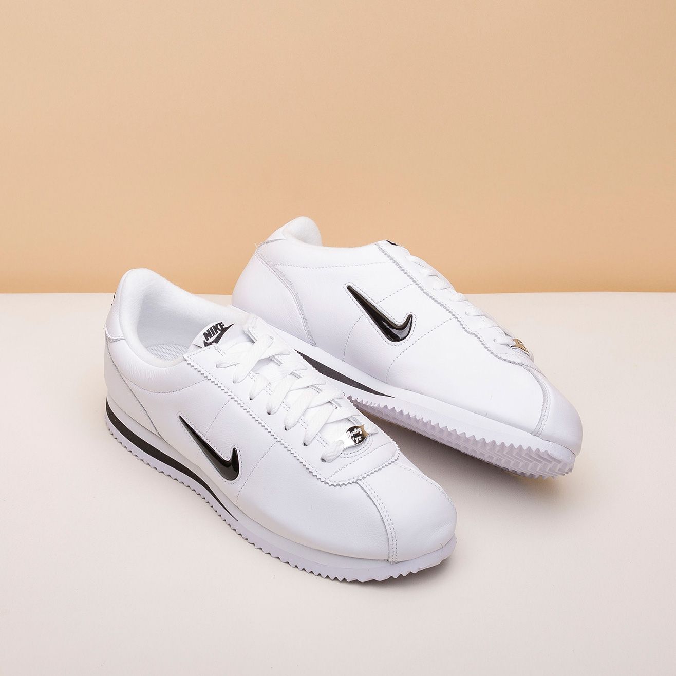 Мужские кроссовки Nike Cortez Basic Jewel QS TZ (938343-101) - купить ...